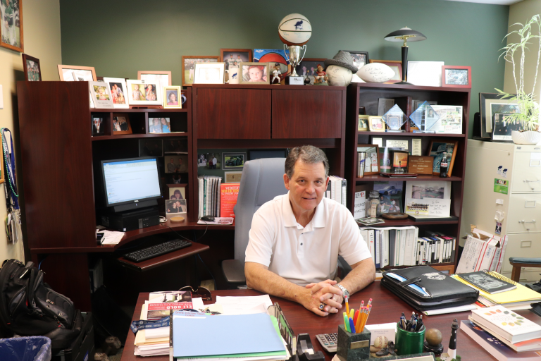 Bill Hamilton Steps into Hall of Fame – eCorsair